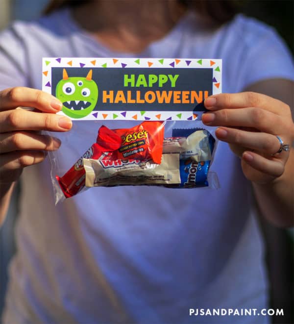 Halloween Treat Bag Toppers - Free Printable - Pjs and Paint