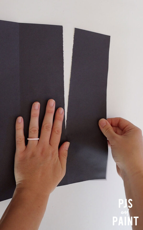 DIY Halloween Garland - Easy Tutorial - Pjs and Paint