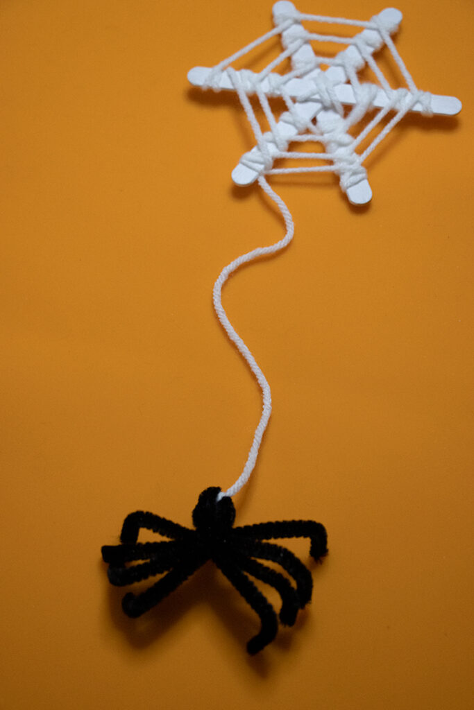 Easy Halloween Spider Web Craft - Pjs and Paint