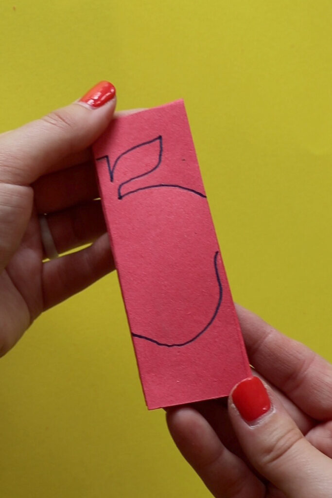 How to Make an Apple Paper Chain - Pjs and Paint