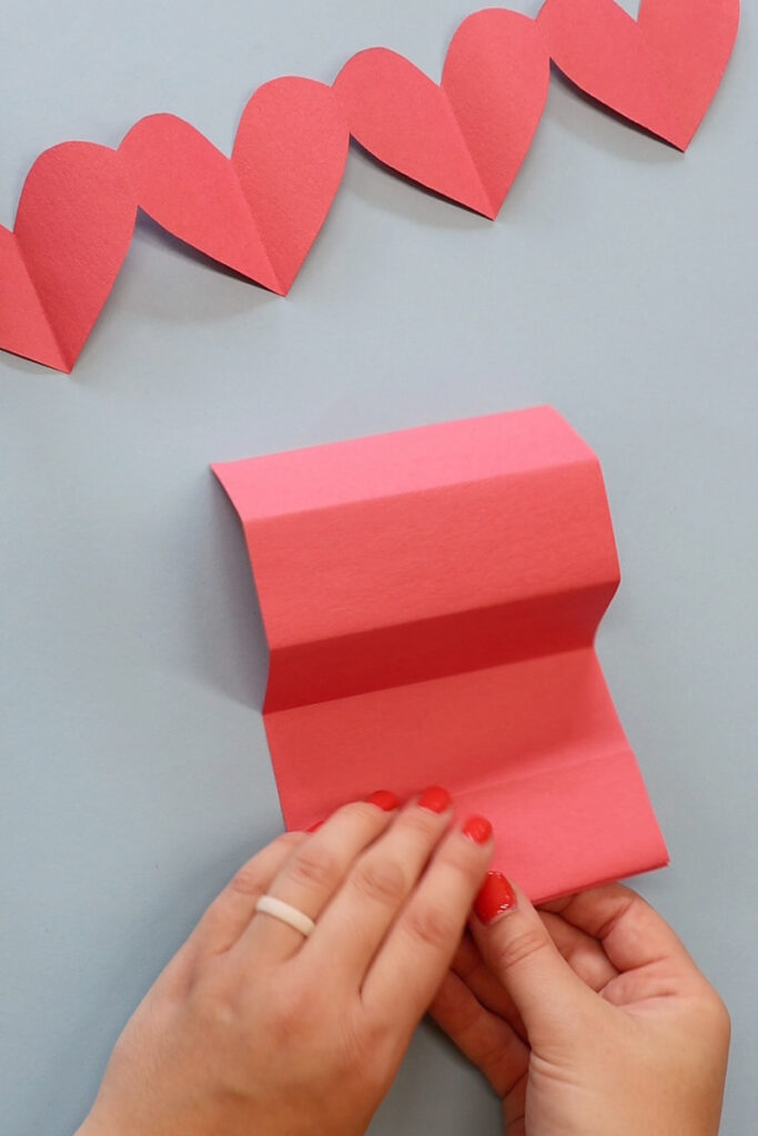 How to Make a Heart Paper Chain - Pjs and Paint