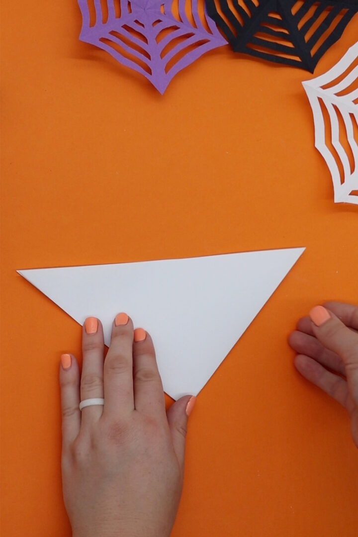How to Make a Paper Spider Web - Pjs and Paint