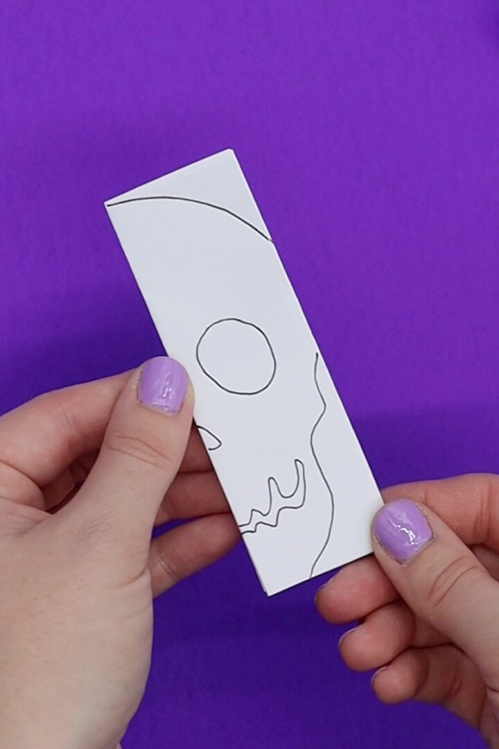 How to Make a Skull Paper Chain - Pjs and Paint