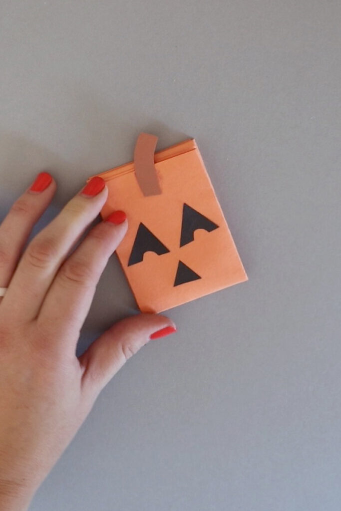 How to Make a Paper Pumpkin Puppet