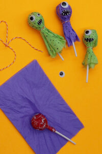 How to Make Lollipop Monsters | DIY Halloween Party Favors - Pjs and Paint